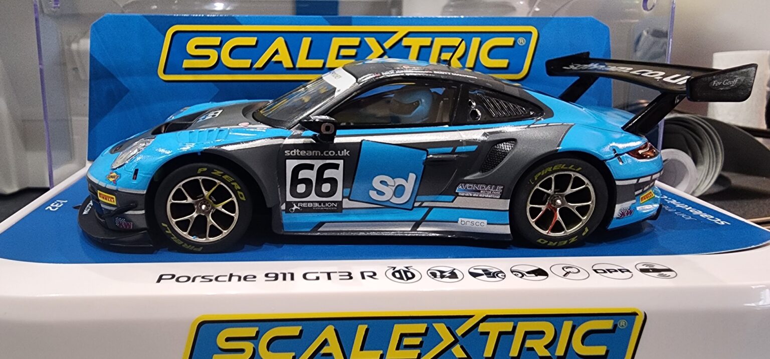 Scalextric Porsche 911 GT3 R – Team Parker Racing – British GT 2022 ...